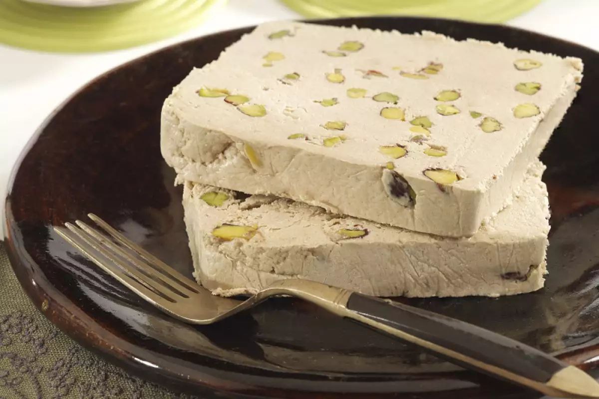 Pistachio Halva Recipe: A Step-by-Step Guide to a Nutty Dessert - Bulk ...