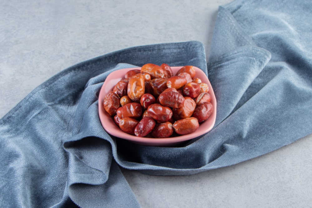 Dry dates- facts you should know - dingonuts